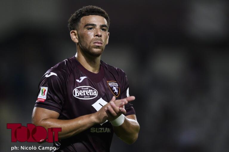 Chi è Ché Adams, attaccante del Torino e della Scozia